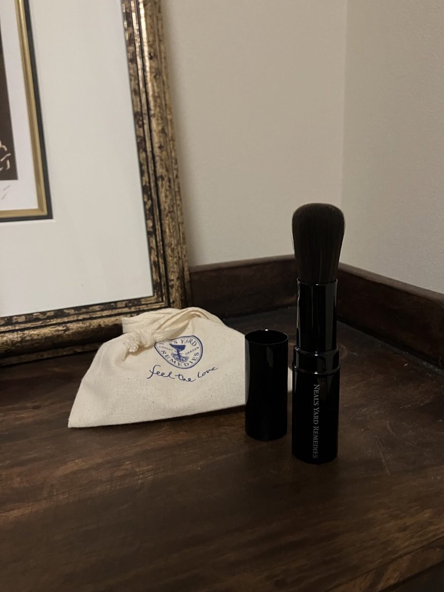 BULY | Comb / NEAL’S YARD | Face Brush | b/beaut BEAMS | ビー/ビュート ビームス